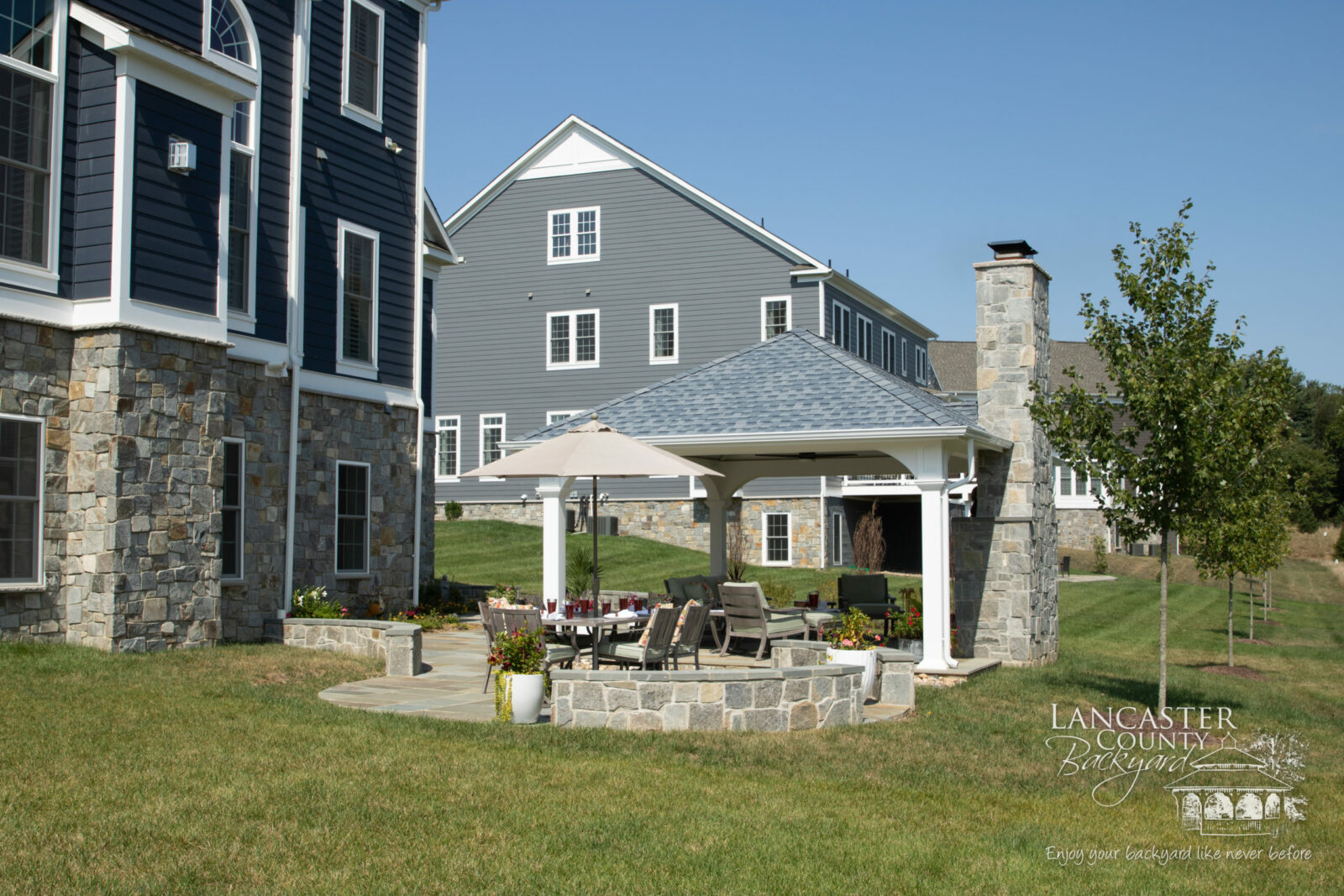 16x18 Vinyl Montford - Lancaster County Backyard